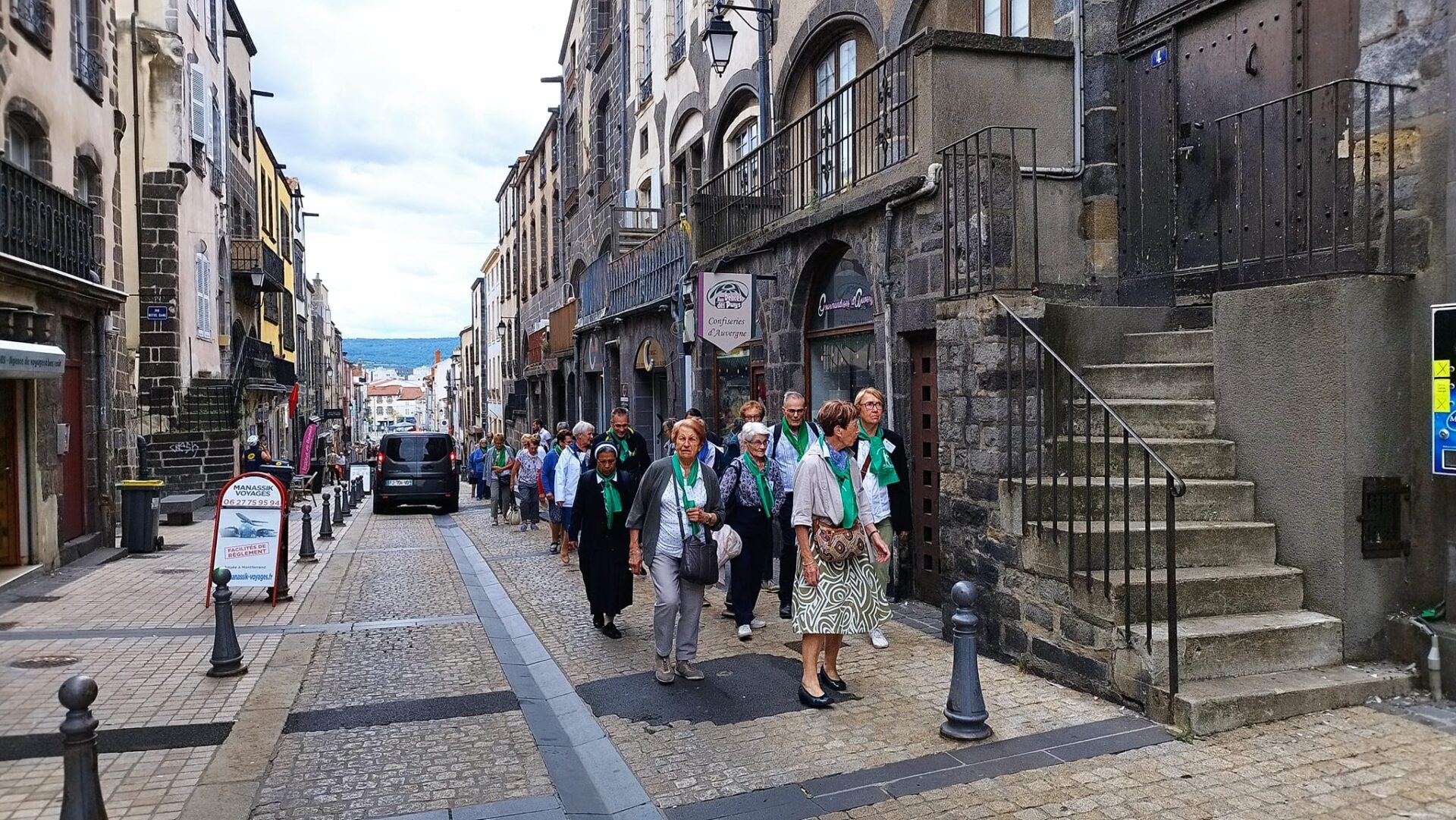 Clermont Ferrand Francia - Reserve su guía - N°1 en Auvernia